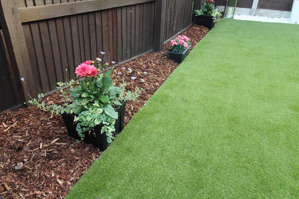 artificial grass steel edging - in situ | Polished Artificial Grass