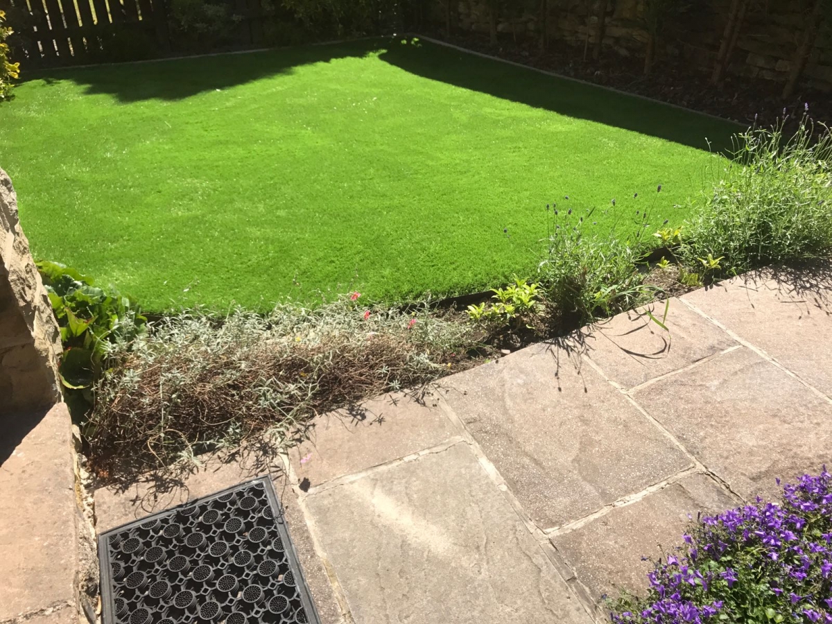 Artificial Grass With Steel Edging To Create Curved Edge In Wakefield