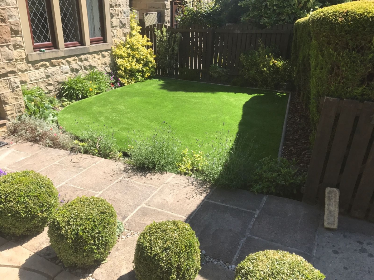 Artificial Grass Cube | Polished Artificial Grass